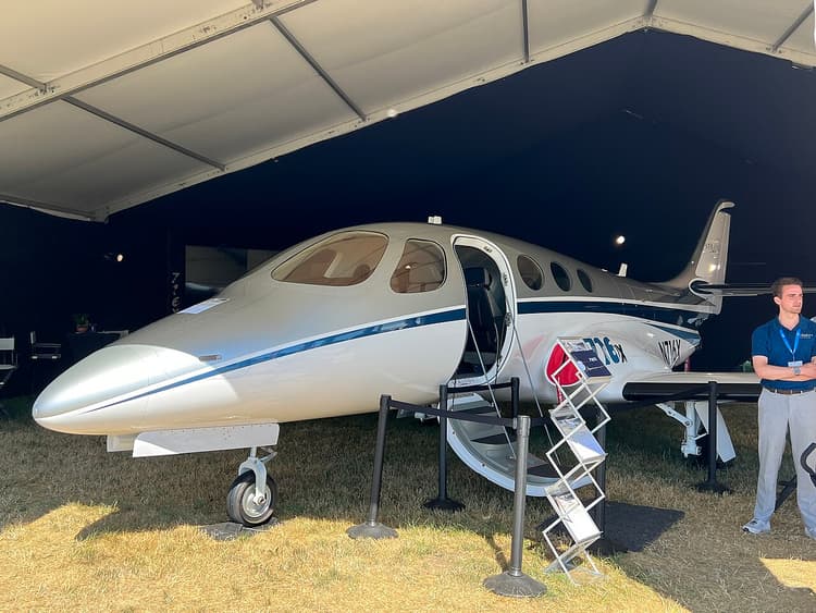 The 10 Best Small Private Jets in 2025